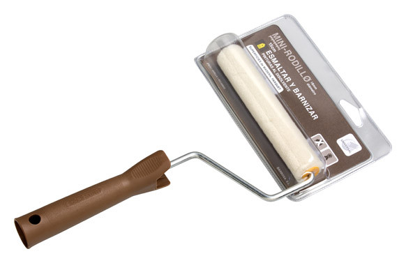 MINI RODILLO VELOUR 6CM + VARILLA ESMALTAR / BARNIZAR